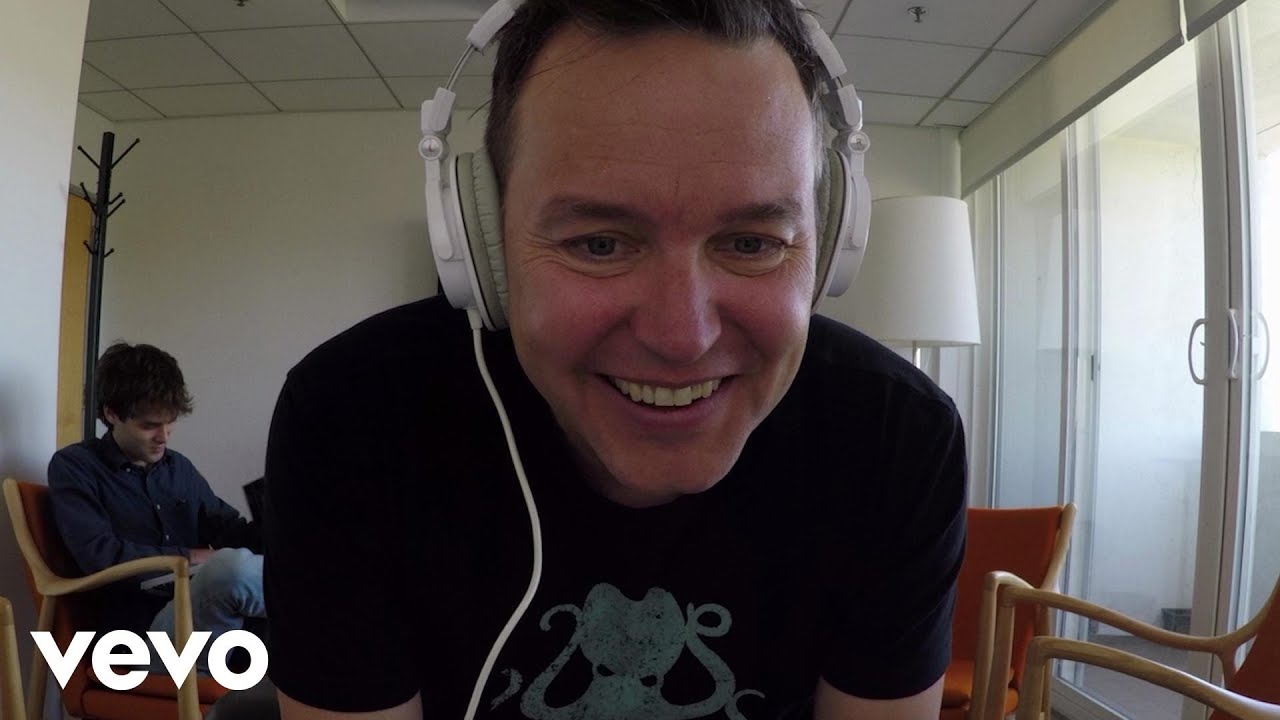 Day Wave - Stuck (Official Video) - YouTube