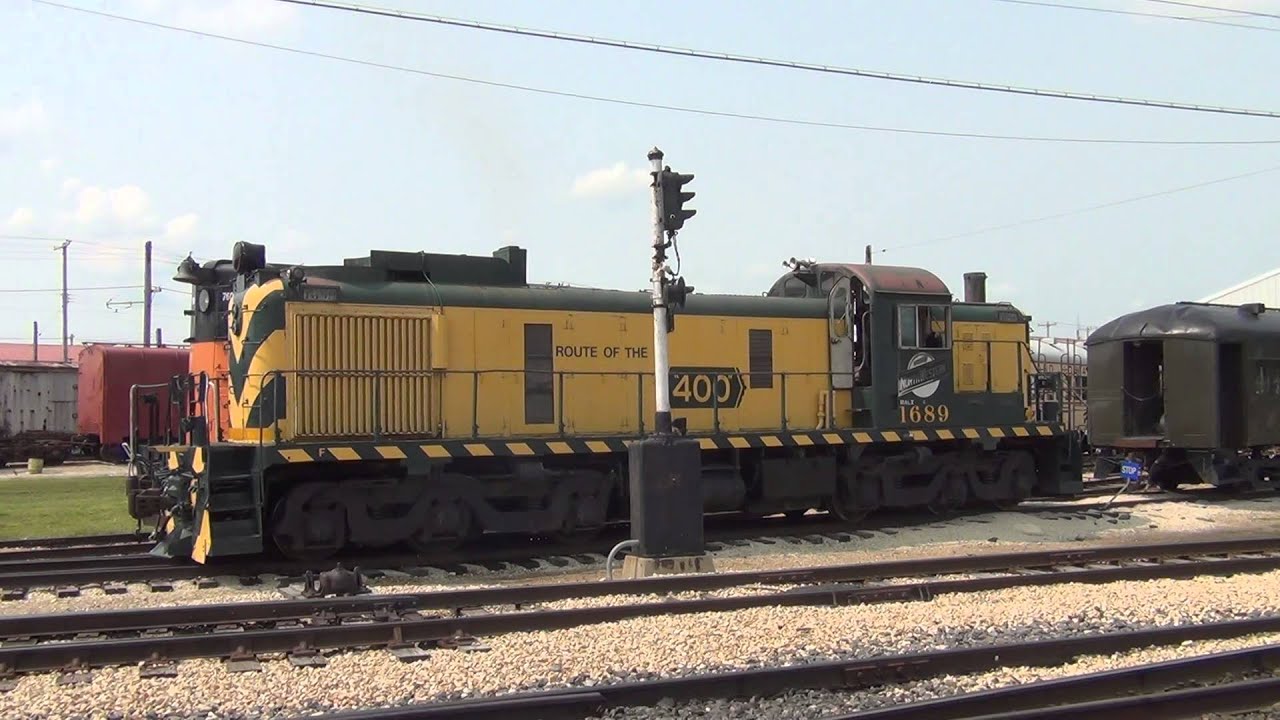 IRM DIESEL DAYS 2014 CNW 1689 TRAIN LOCOMOTIVE - YouTube