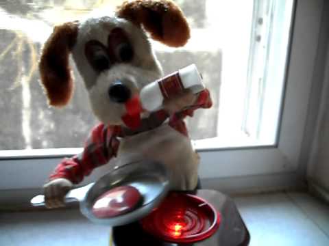 burger chef dog by himself(battery operated tin toy) - YouTube