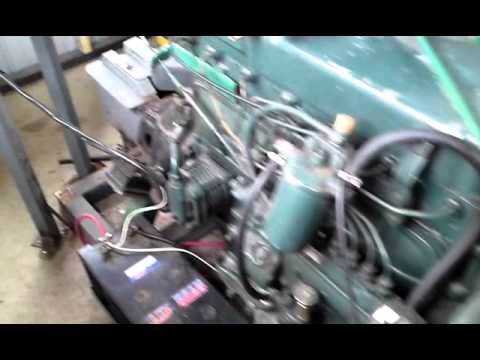 Engine Mercedes Benz OM352 whit pump bomb - YouTube
