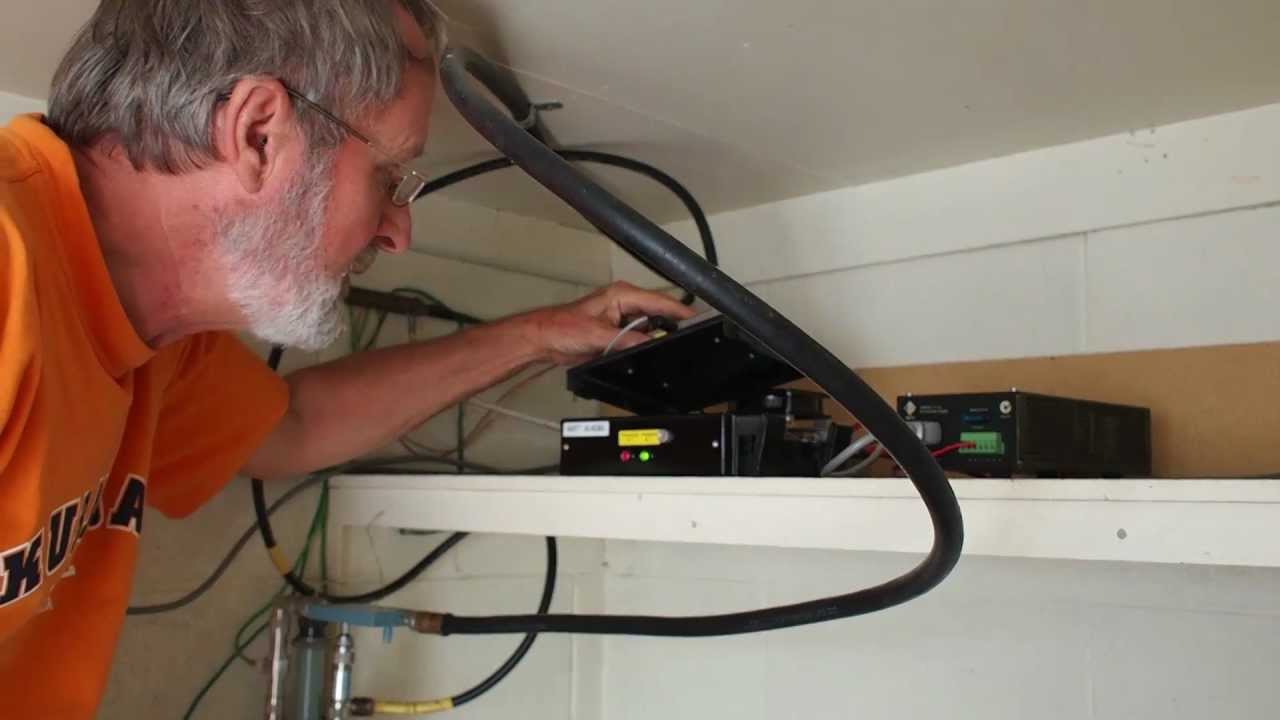 VK4RTT 2m Beacon Upgrade - YouTube