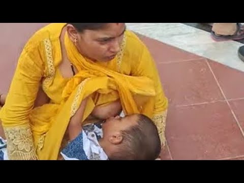 BREAFEEDING BEFORE GO TO SLEEP | #breastfeeding vlog at railway station | breastfeeding sister bab