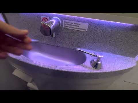 Airplane lavatory full shoot - YouTube