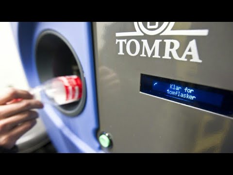 How to use the tomra recycle machine in NSW - YouTube