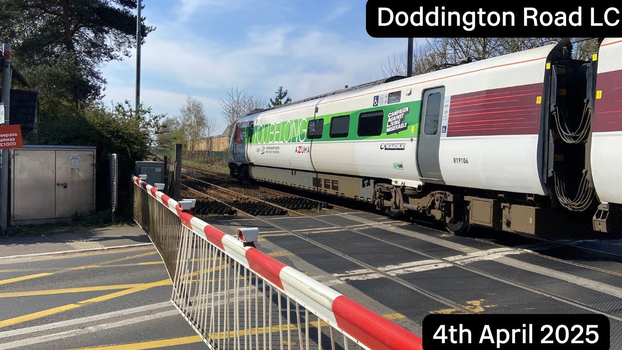Doddington Road Level Crossing (04/04/2025) - YouTube