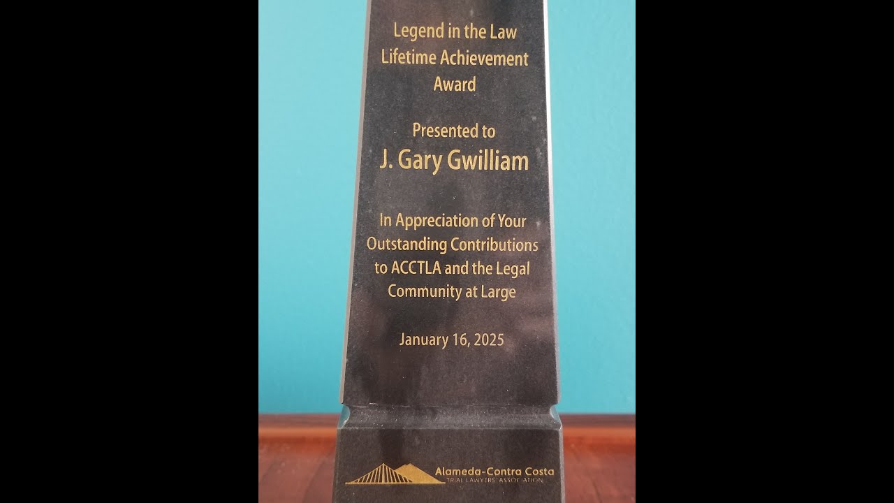 J Gary Gwilliam recieves the ACCTLA Legend of the Law, Lifetime ...