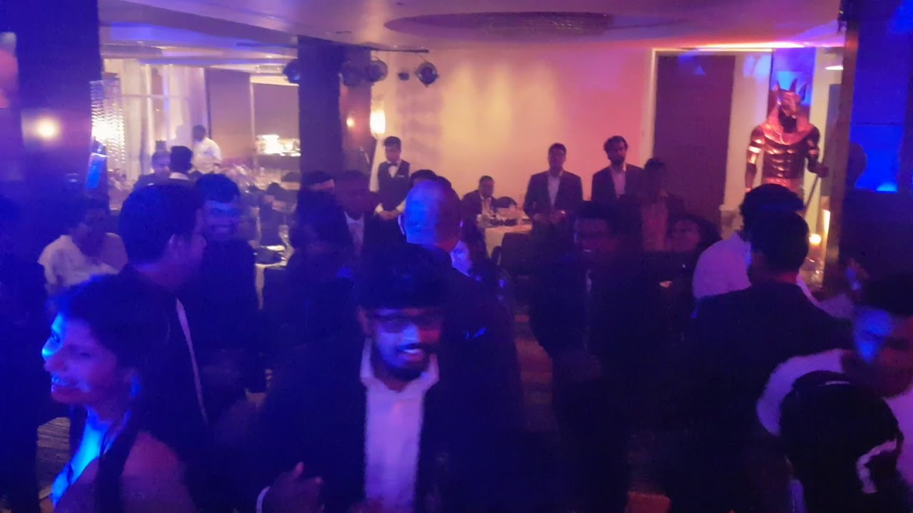 Doctor Band Baila - YouTube