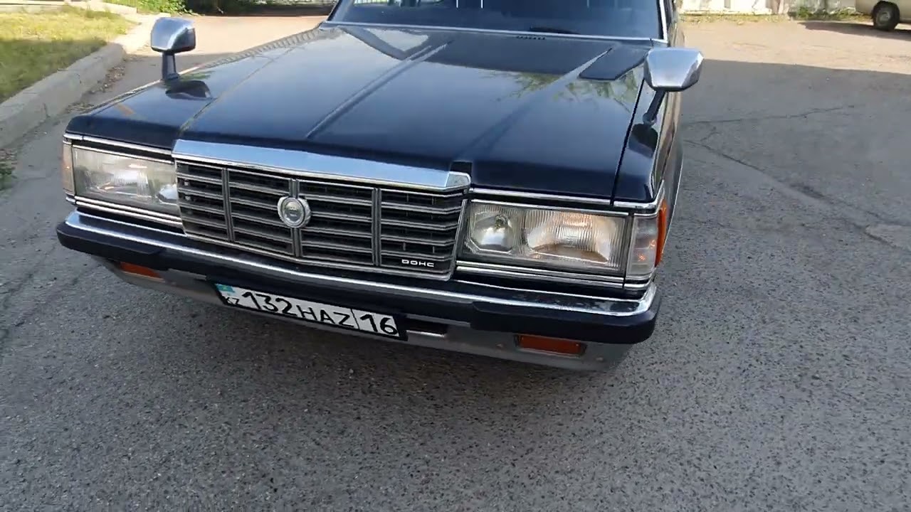 Toyota Crown MS112 1983 - YouTube