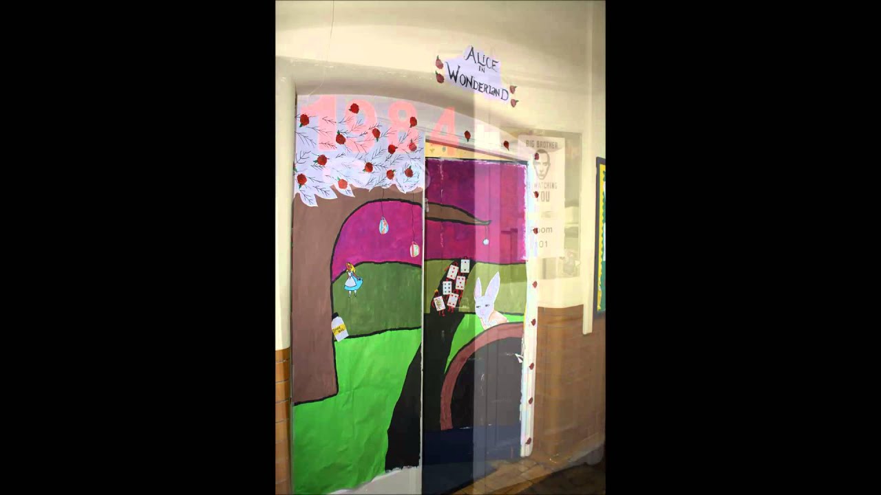 World Book Day 2015 Door Decorations - YouTube