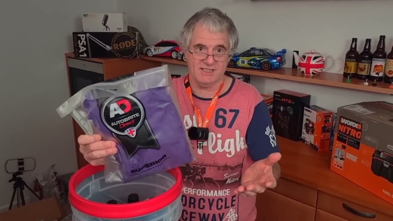 Surprise Christmas Box From Autobrite Direct: What's Inside? - YouTube