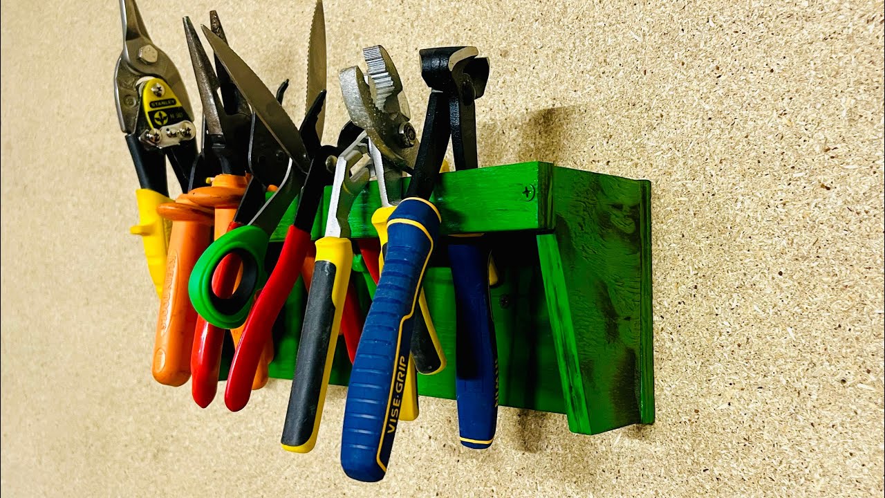 How to make a Plier Rack//DIY - YouTube