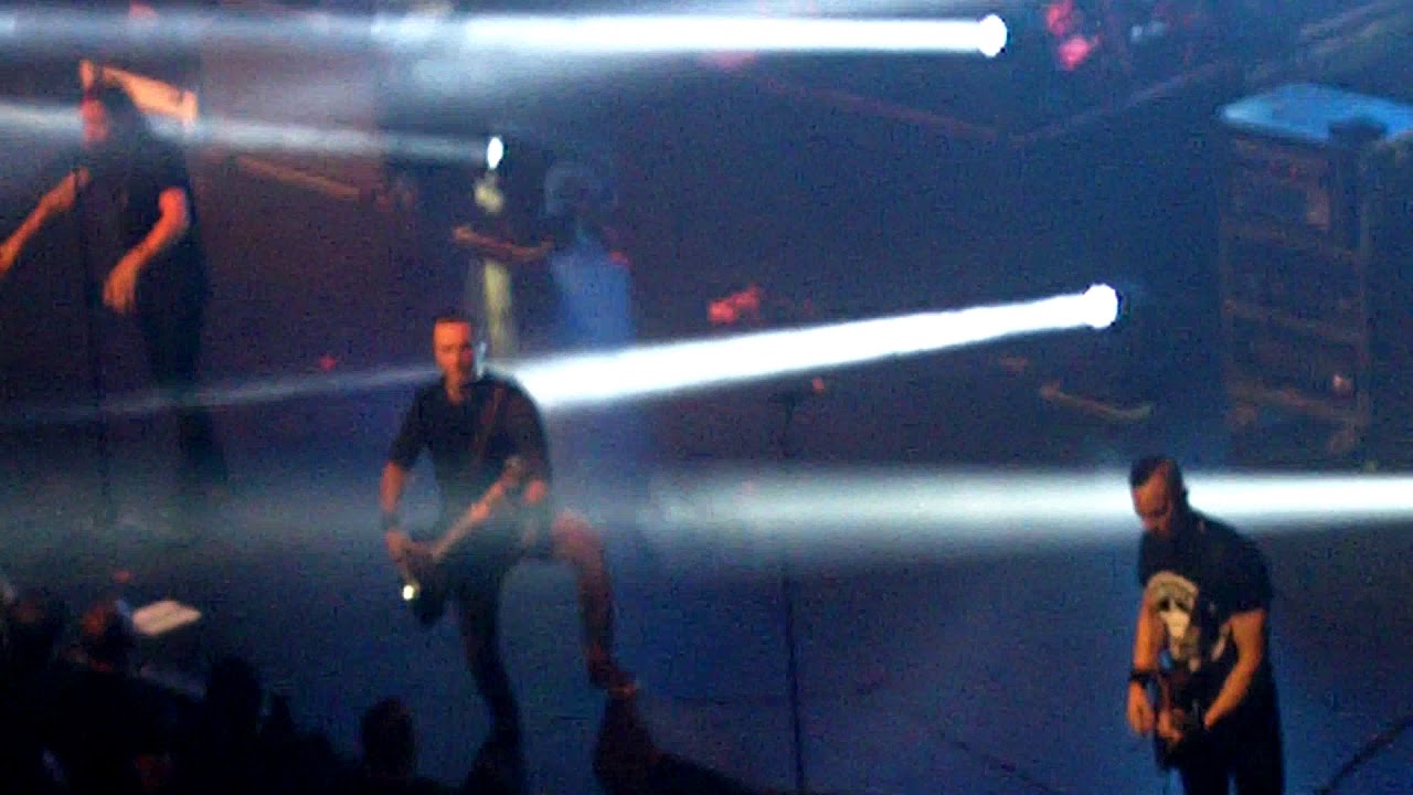 "Metalingus" - Alter Bridge @ The Chicago Theatre 10-10-2019 - YouTube