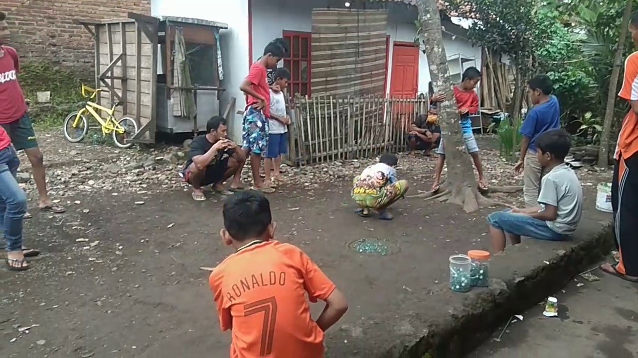 PERMAINAN ZAMAN OLD | NGADU KALECI (KELERENG) - YouTube