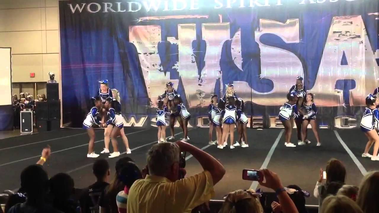 5 Star Cheer Forever Shreveport - YouTube