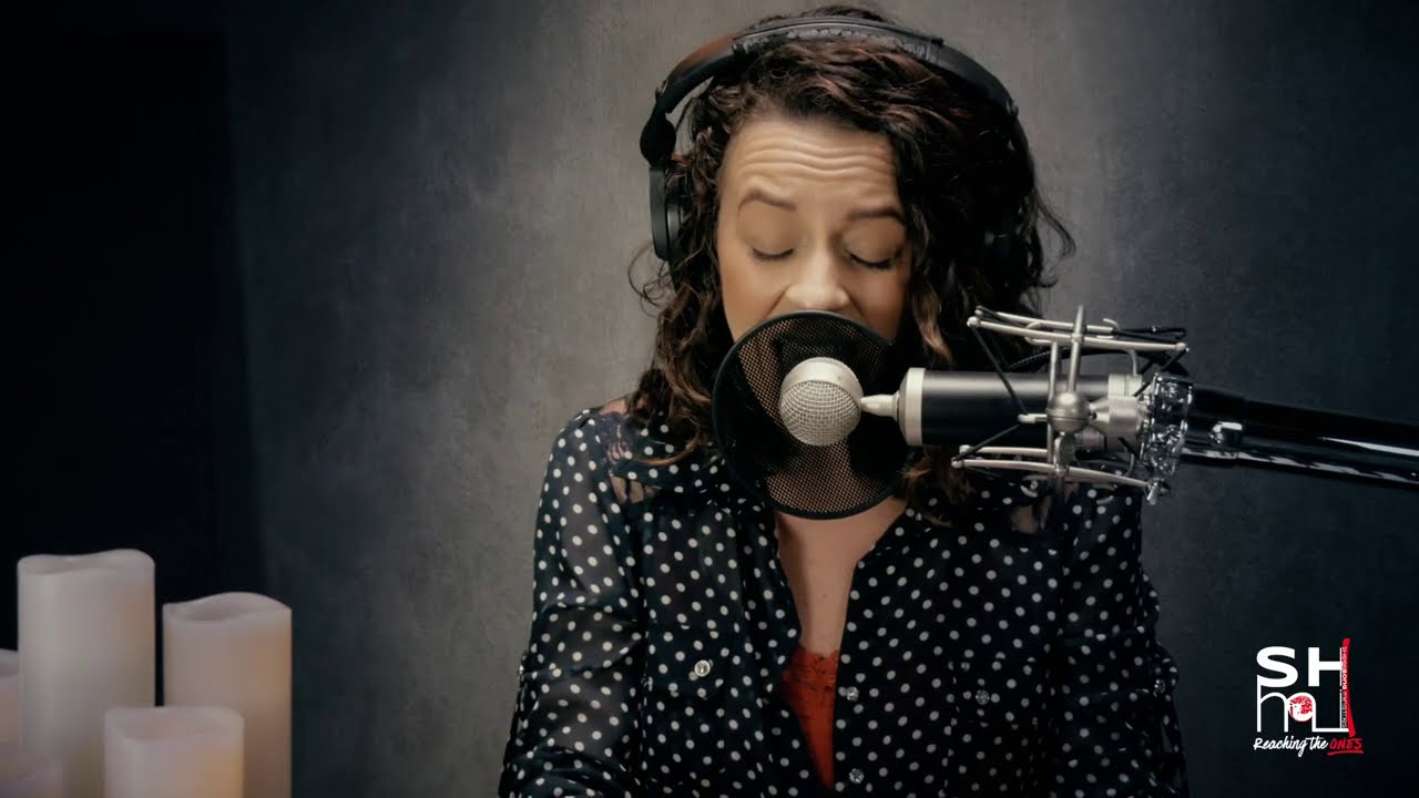 "Love Ran Red" (Chris Tomlin Cover) by Danielle Danz [SHEEPSONG ...