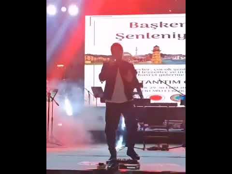 Mustafa Ceceli konser görüntüleri aşkım benim öldüm nefesinden rüzgar(1)