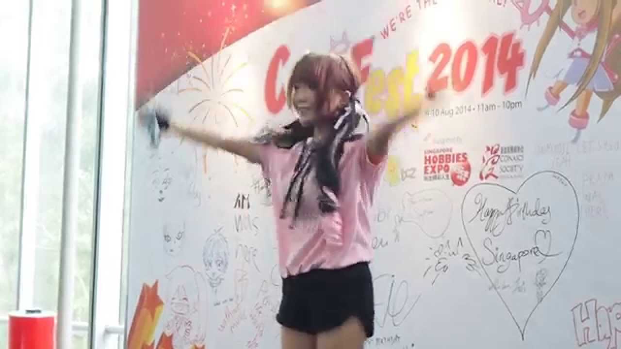 Comifest 2014 Day 2 - Sakura Soh - YouTube
