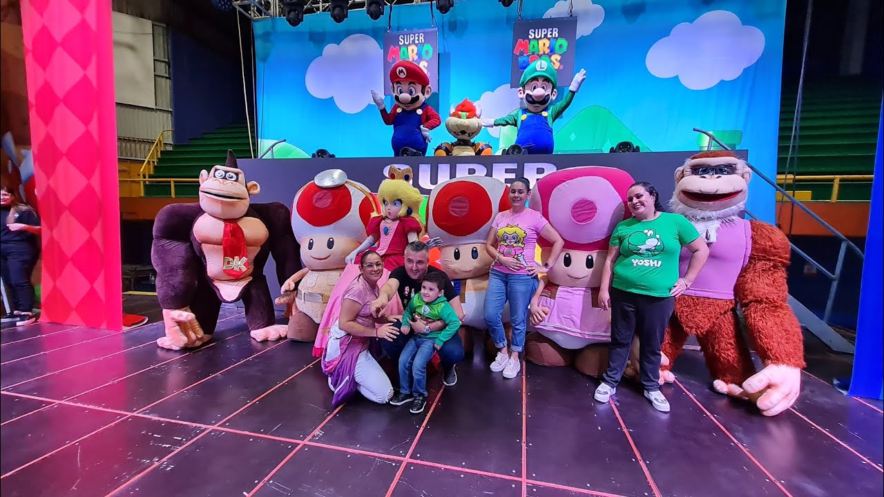 Super Mario Bros. Live Show - YouTube
