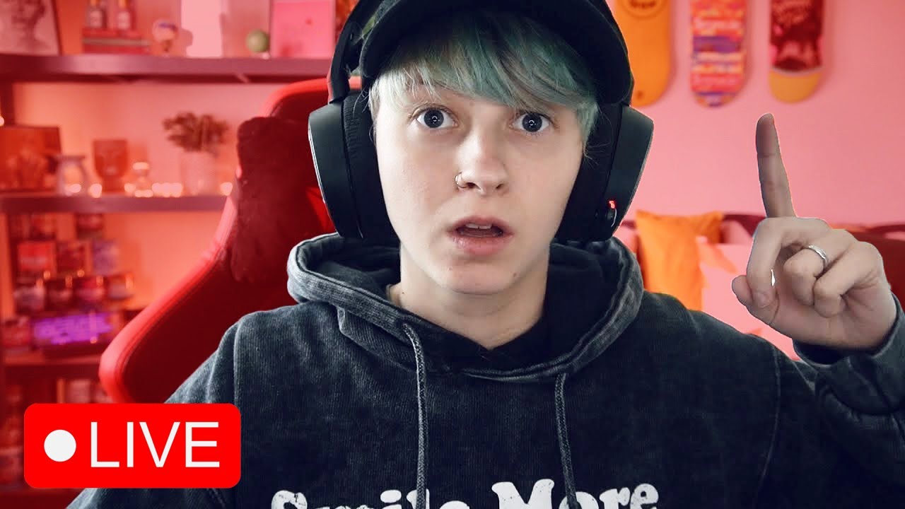 FIRST Ever YouTube Stream. LIVE 🔴 - YouTube