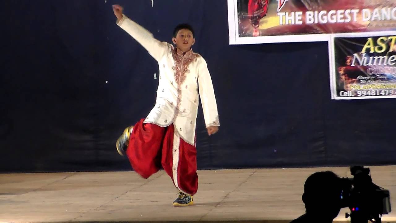Varshith Solo dance performance on Ganesh song medley - YouTube