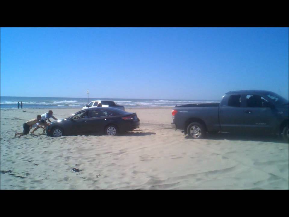 Gee's Toyota Tundra Pulling Car Out of Sand Fail - YouTube