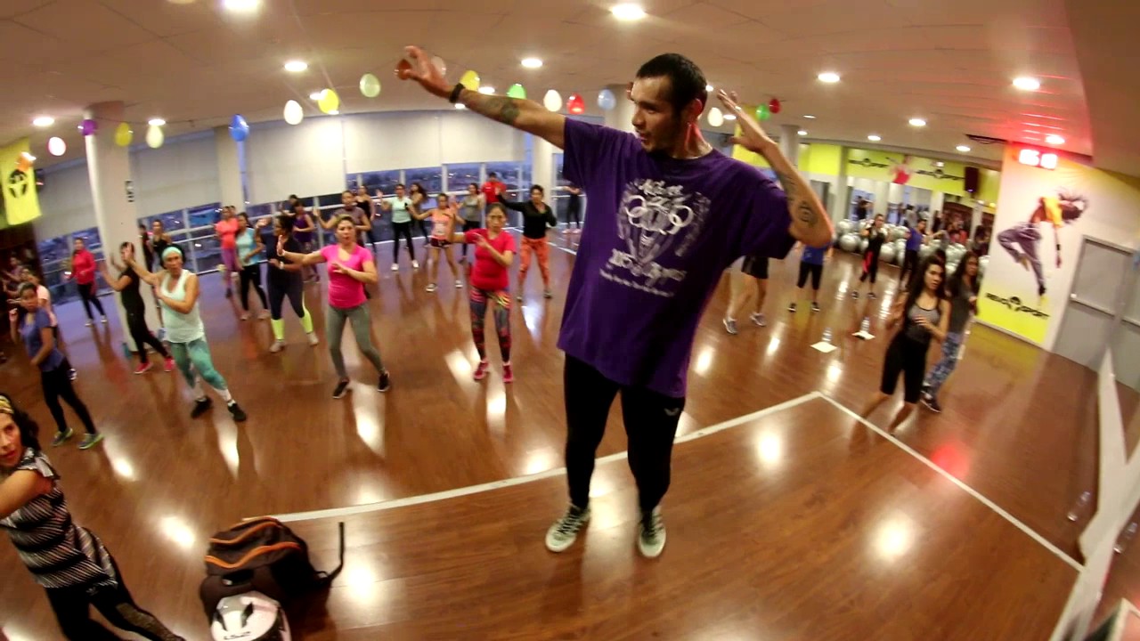 Carnaval Fit / Revo Sport / Febrero 2017 - YouTube