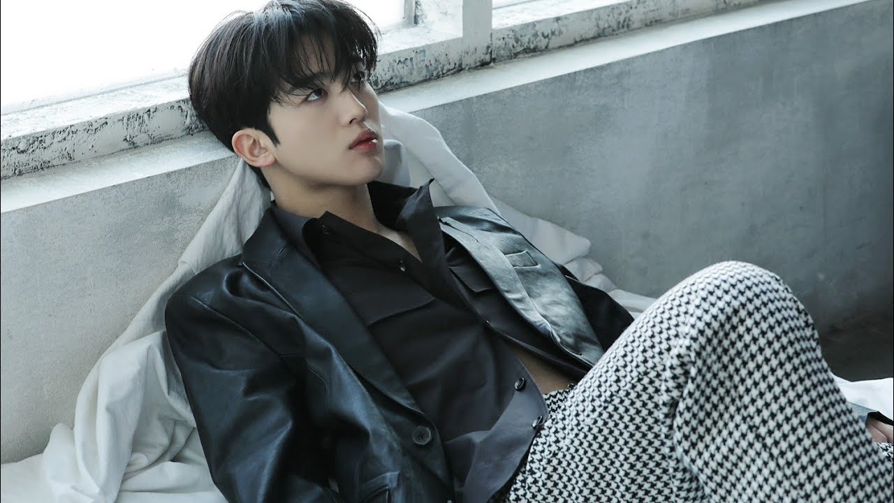 Kim Yohan - Dazed Photoshoot Behind - YouTube