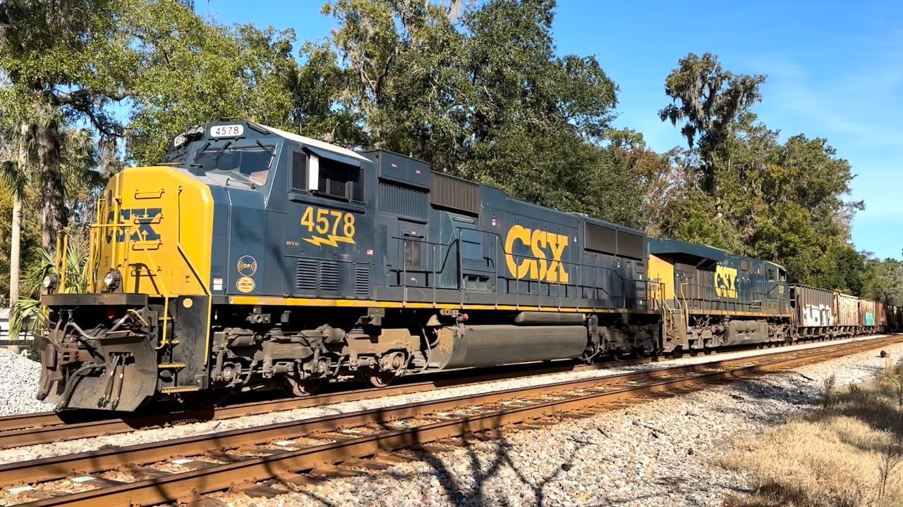 CSX EMD SD70MAC 4578 Leads L743-07 at Bryceville, FL - YouTube