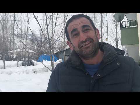 Koyunu çağıran adam