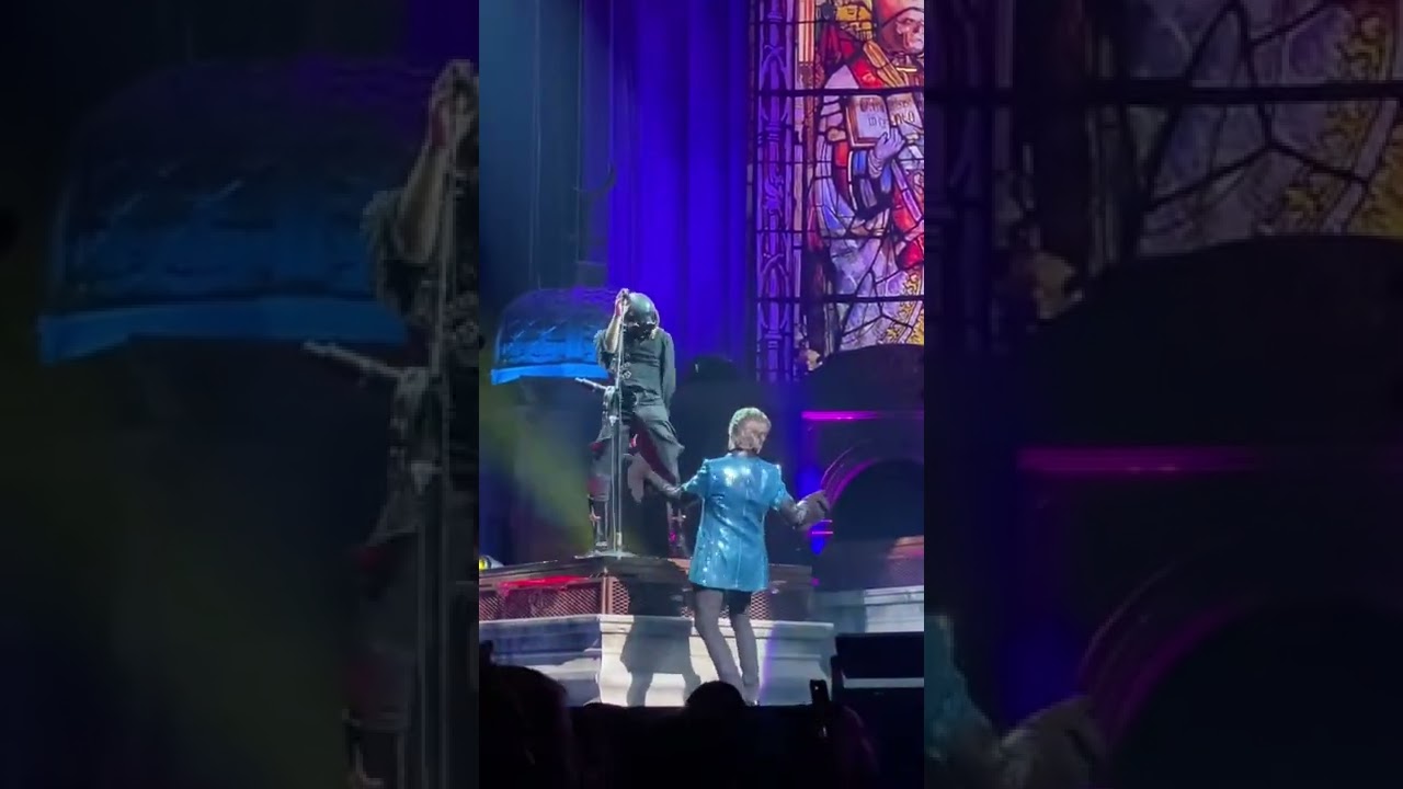 Ghost live - Swiss Army Ghoul shimmy, “Dance Macabre”, Seattle 1/27/22 ...