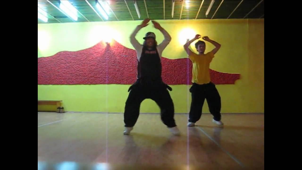 Hugga-Bugga (Future School) - YouTube