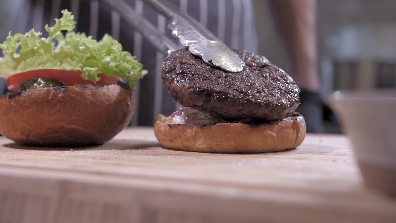 Black Angus Burger / B ROLL / TRANSITIONS - YouTube