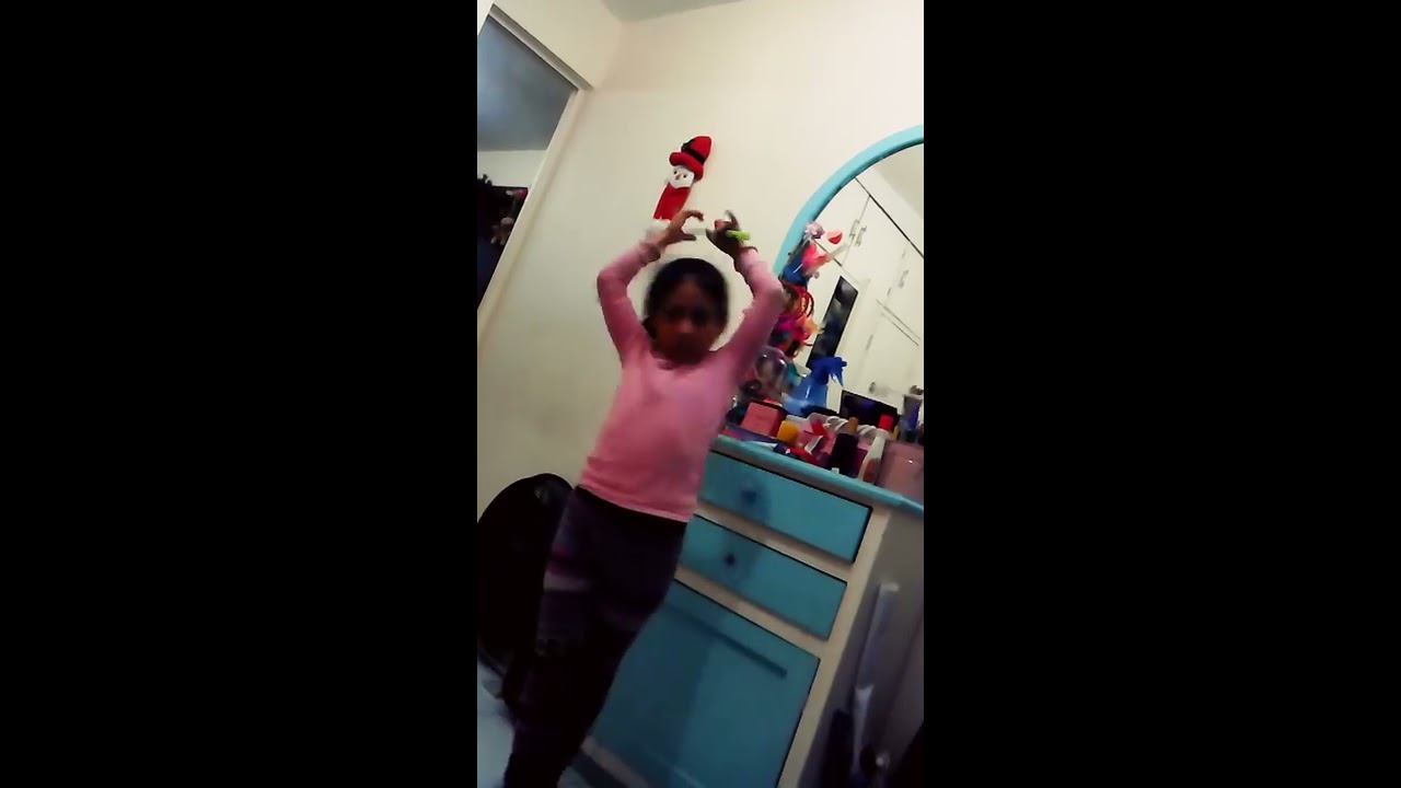 Mi Prima Baila La Grabo A Escondidas😂😂😂 Youtube
