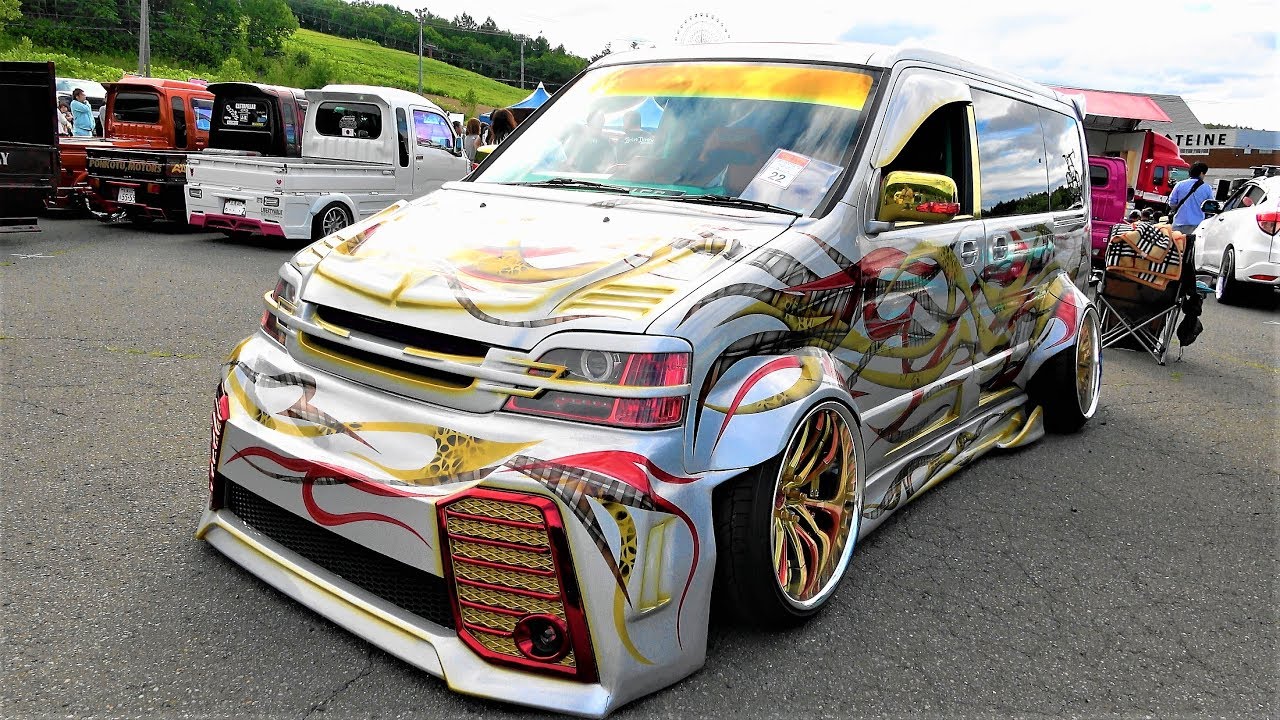 HONDA STEPWGN custom ホンダ・ステップ ワゴン カスタム - NJCF2019 in サッポロテイネ - YouTube