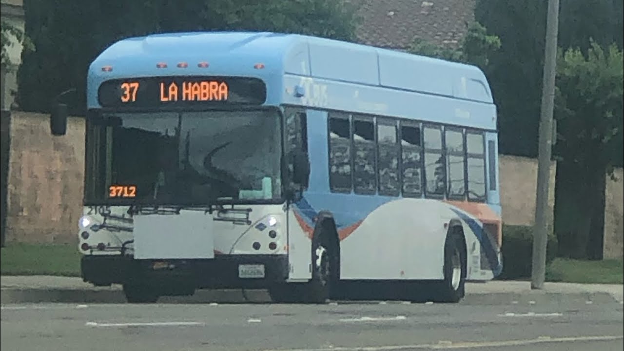 OCTA 2022 new flyer Gilligs low flour plus CNG on route 72 #2144 - YouTube