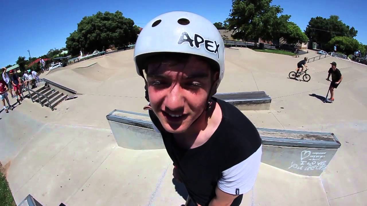 Jake Parker vs Jake Skelton | Orange Game of SCOOT - YouTube