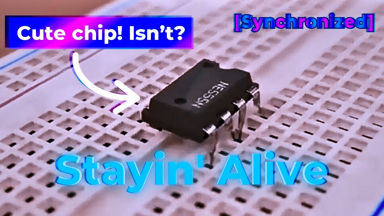 Computer chip walking to Stayin' Alive [Synchronized] - YouTube
