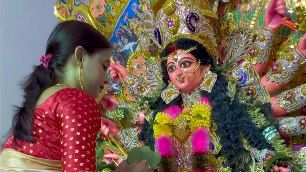 Devi Baron | Subho Bijoya Dasomi #durgapuja #maa #ytshorts #shortsvideo ...