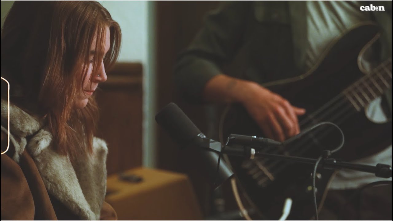 Lila Forde - Live from Cabin - YouTube