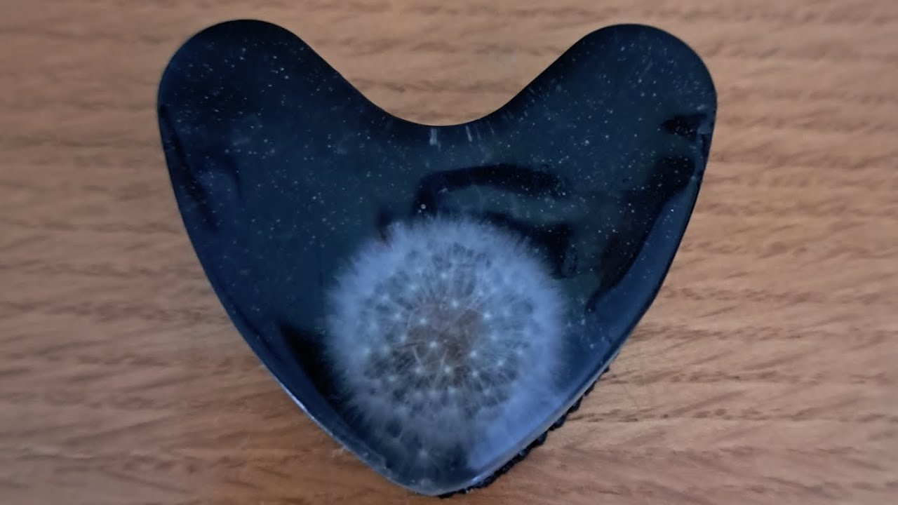 Dandelion Seed Head in Epoxy Resin - YouTube