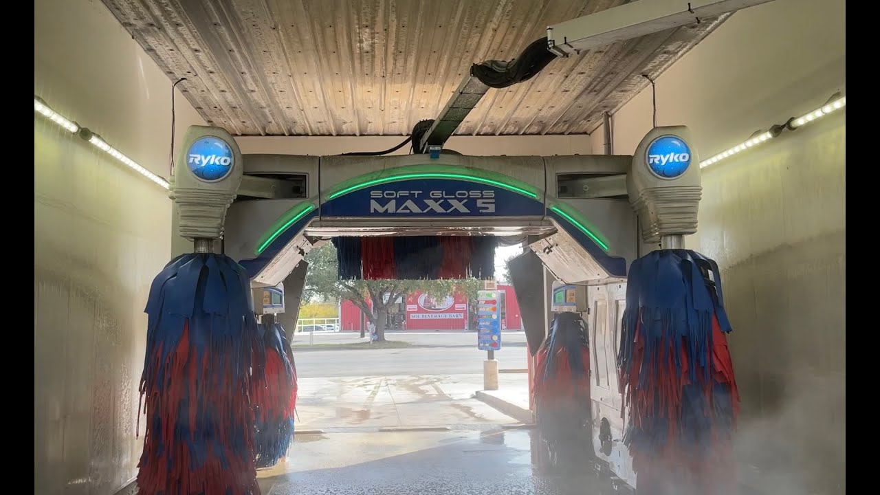Ryko SoftGloss Maxx 5 at J&M Car Wash in Uvalde TX (Right Bay) - YouTube