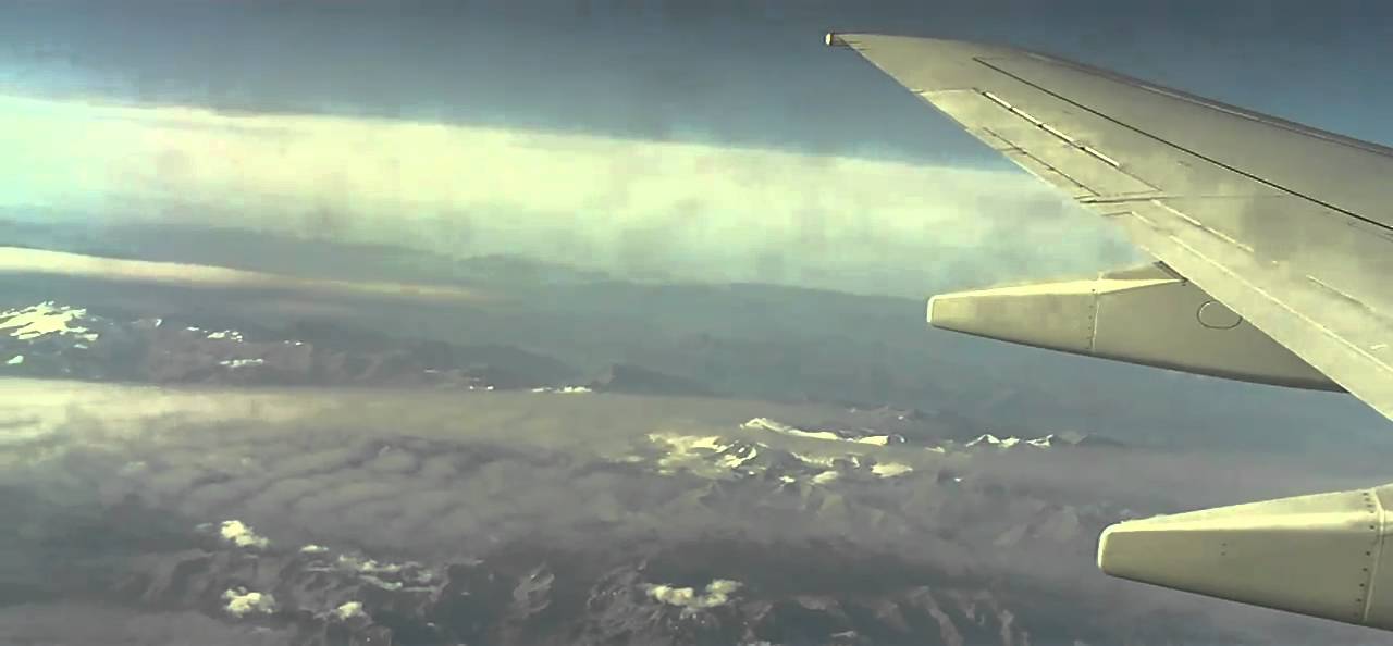 imagini din avion,deasupra muntilor.MOV - YouTube