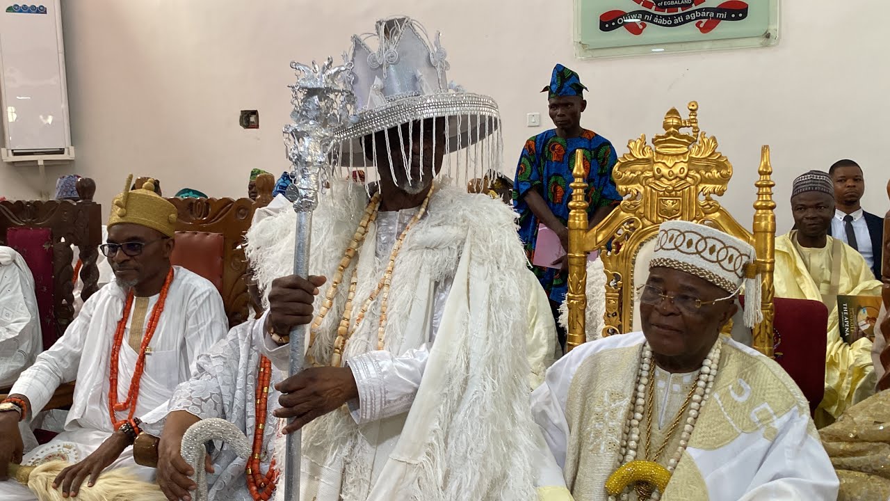 CHIEF SUARAU ALANI OLAYIWOLA BANKOLE BECOMES THE 5TH APENA OF EGBA LAND ...