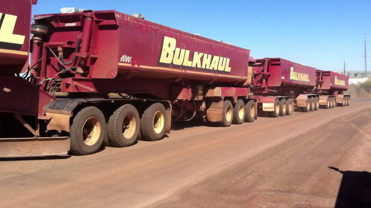 Worlds longest Road trains - YouTube