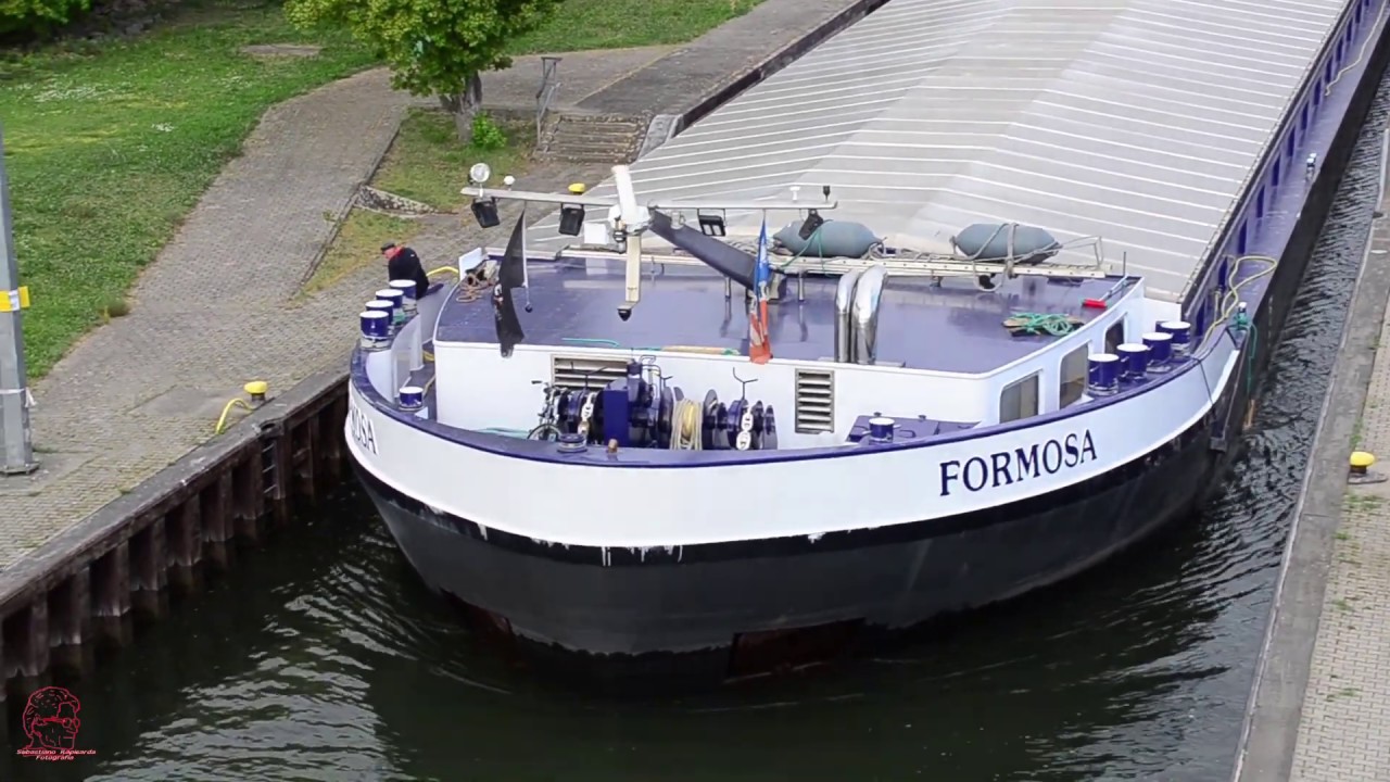 CHIUSA - SCHLEUSE SUL MENO - YouTube