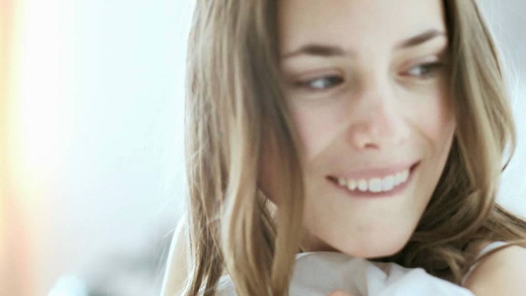 Lenor - Bed - YouTube