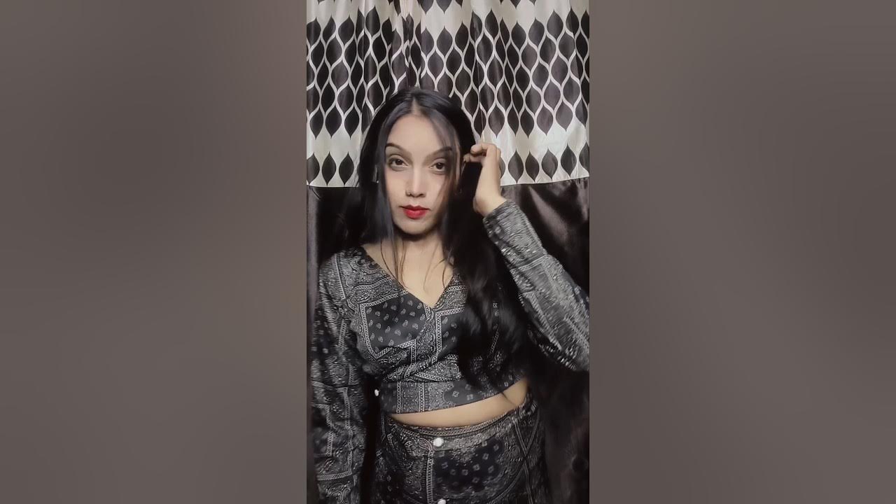 Husan hai suhana #husanhaisuhana #trendingsong #explorepagenew #dance #youtube #shortsfeed - YouTube