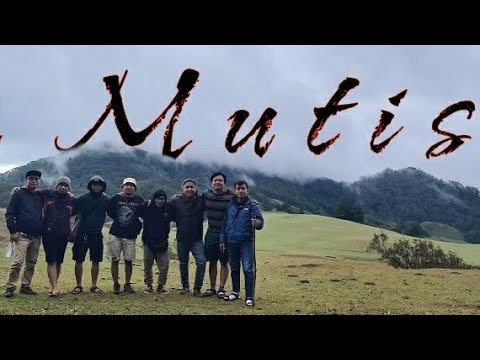 GUNUNG MUTIS Kefa NTT TRACKING - YouTube