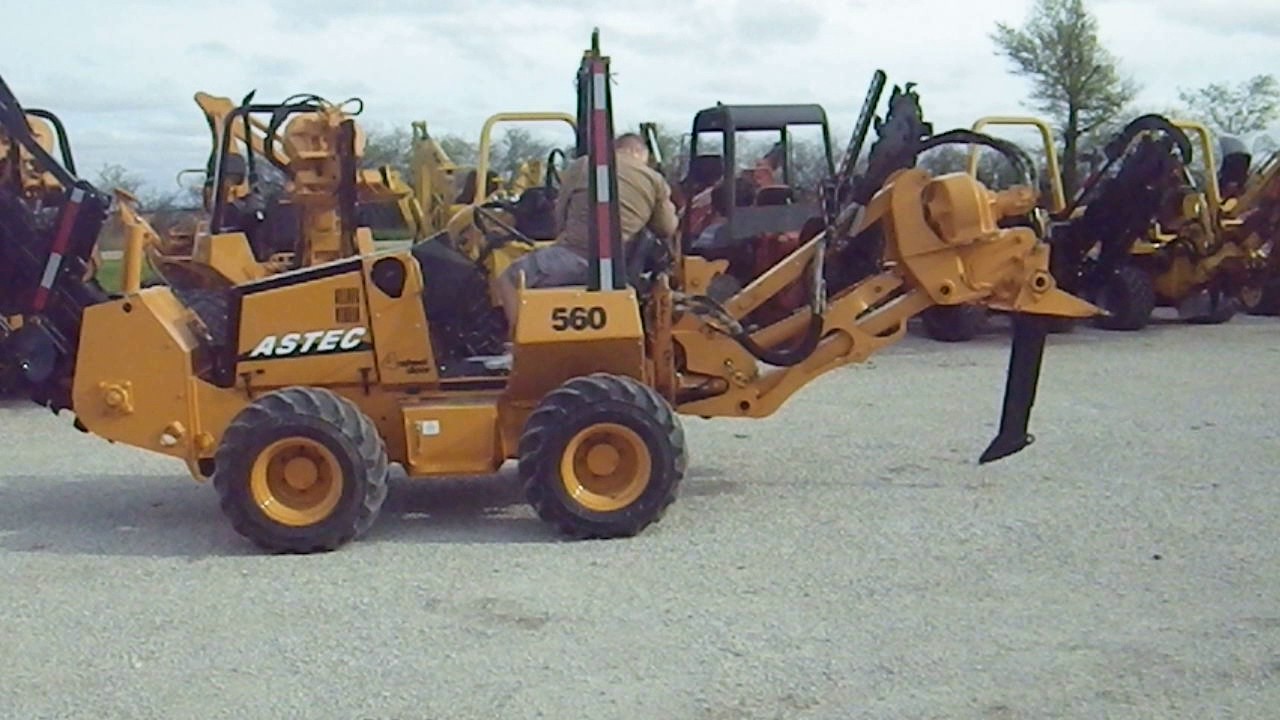 2007 ASTEC RT560 TRENCHER & VIBRATORY PLOW. LOW HOURS! - YouTube