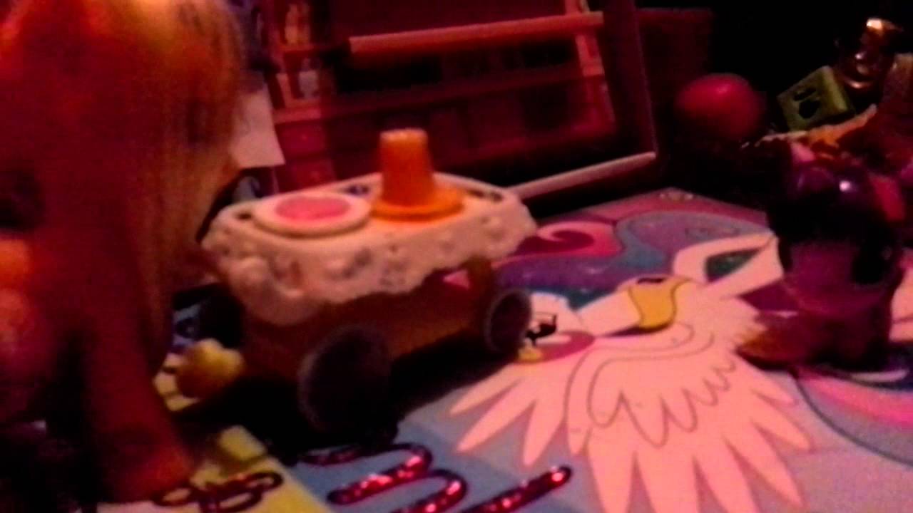 Emily Dash - Advent Calendar 16th & 17th - YouTube